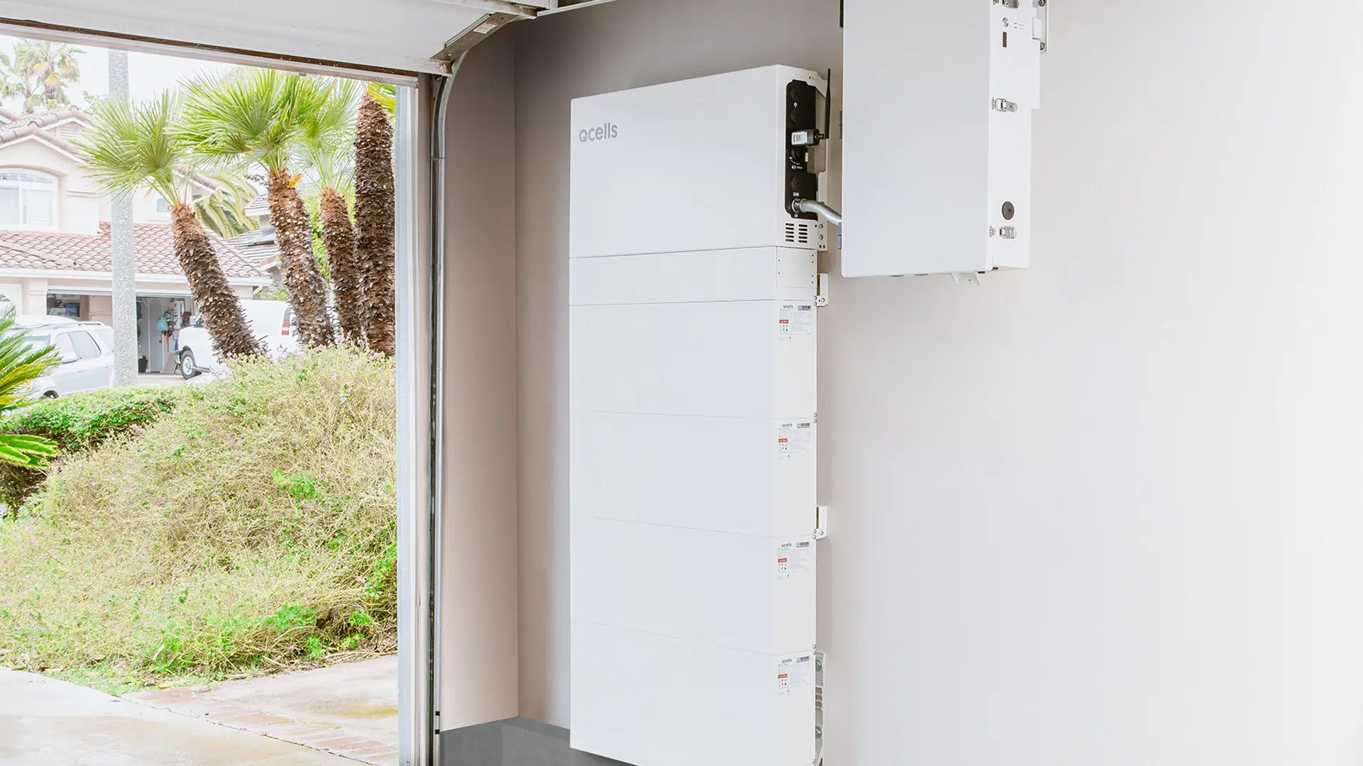 Qcells Q.HOME core - Green Home Systems | Solar Solutions